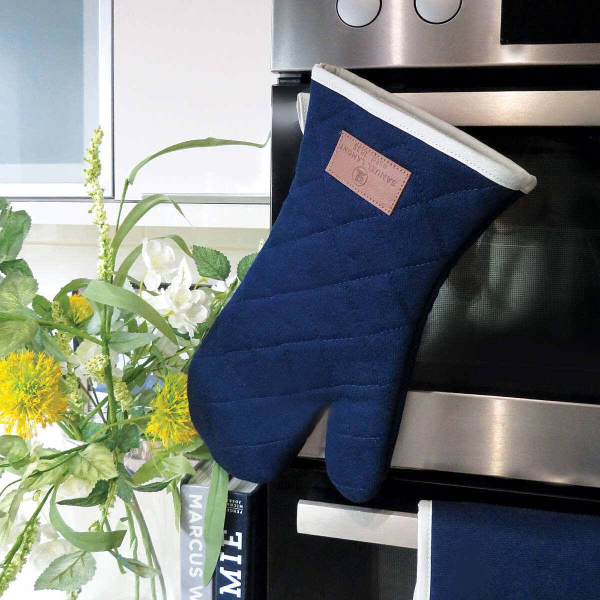 Gauntlet | Kitchen Gauntlet | Samuel Lamont