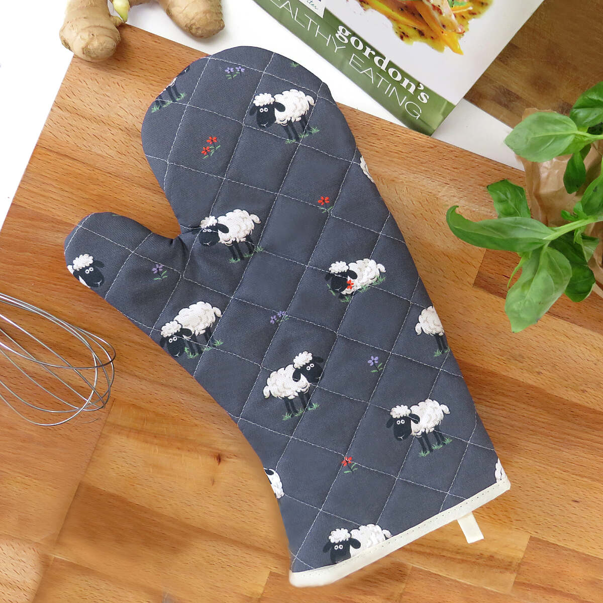 Gauntlet | Kitchen Gauntlet | Samuel Lamont