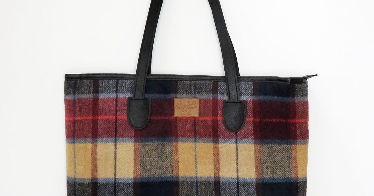 Red Tweed Handbag | Samuel Lamont