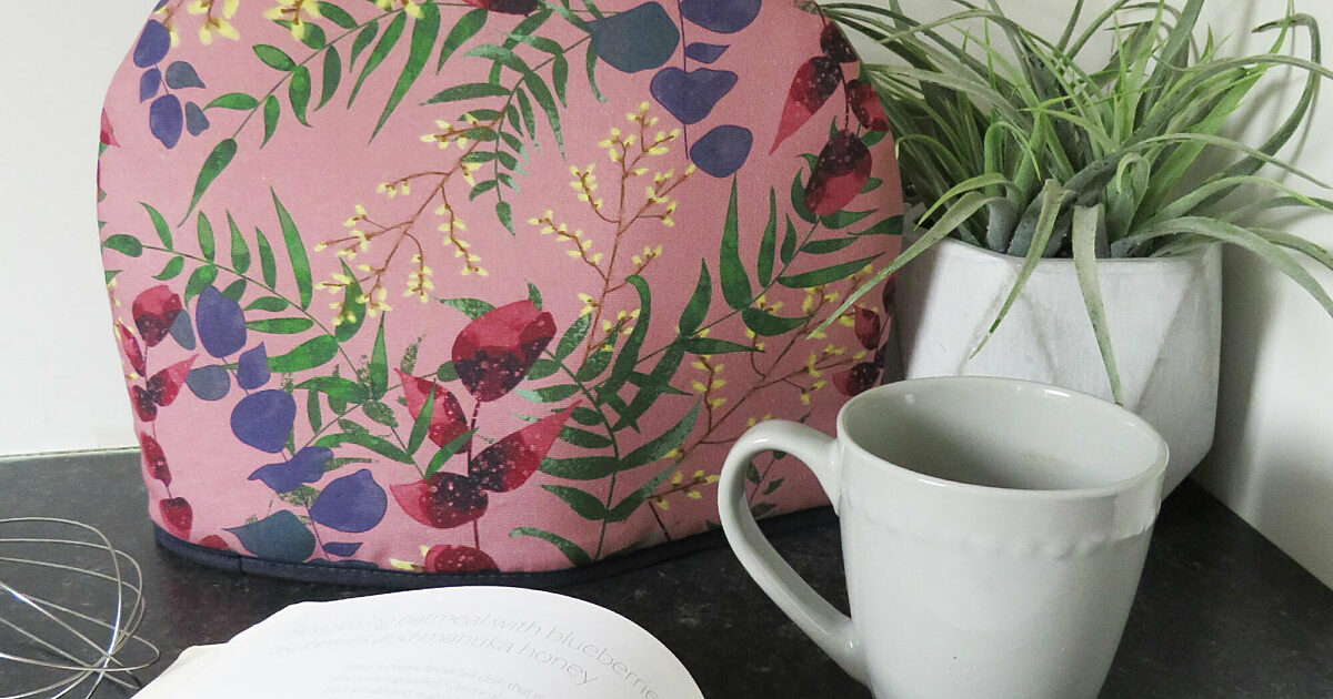 Soft Blush Wild Florals Tea Cosy | Tea Cosy UK | Samuel Lamont